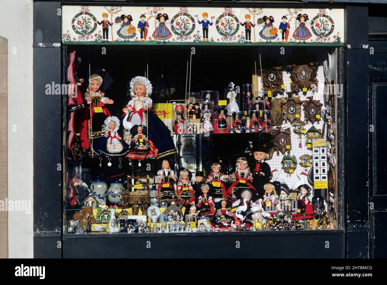 Straßburg souvenirladen -Fotos und -Bildmaterial in hoher Auflösung – Alamy