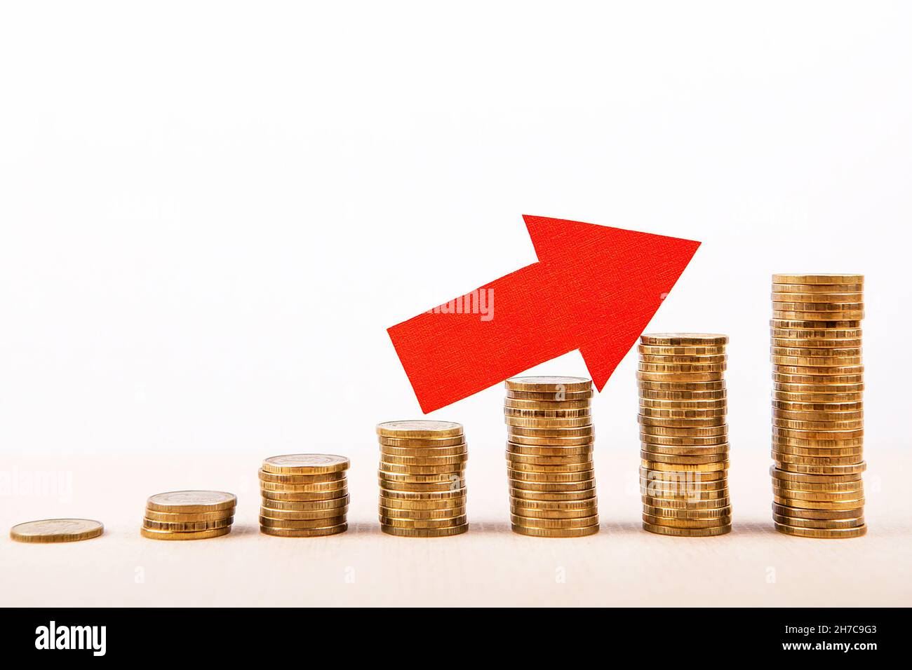 Roter pfeil nach oben -Fotos und -Bildmaterial in hoher Auflösung – Alamy