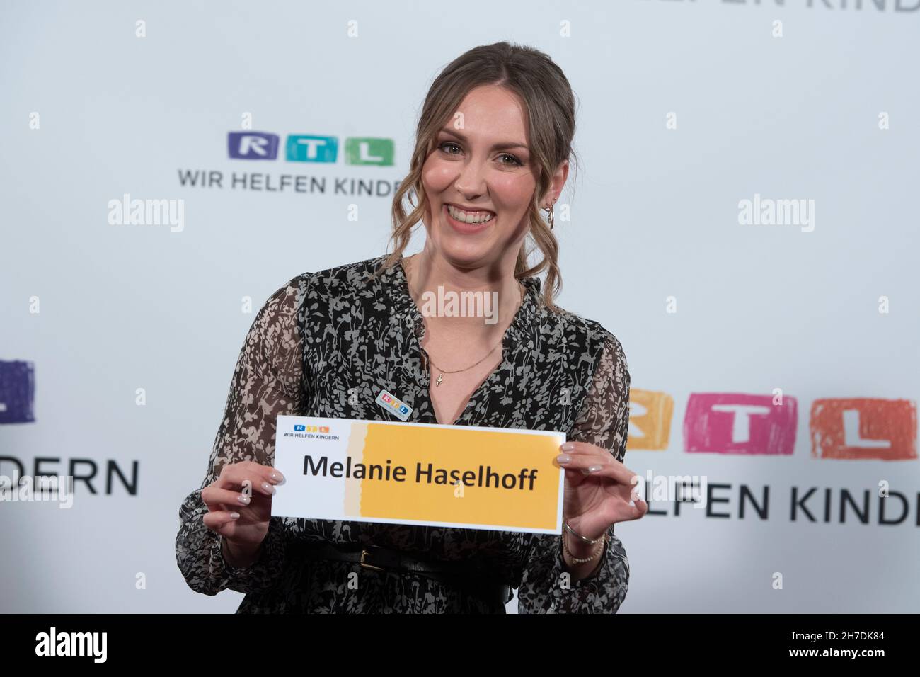 Huerth, Deutschland. 18th. November 2021. Melie HASELHOFF, Moderatorin ...