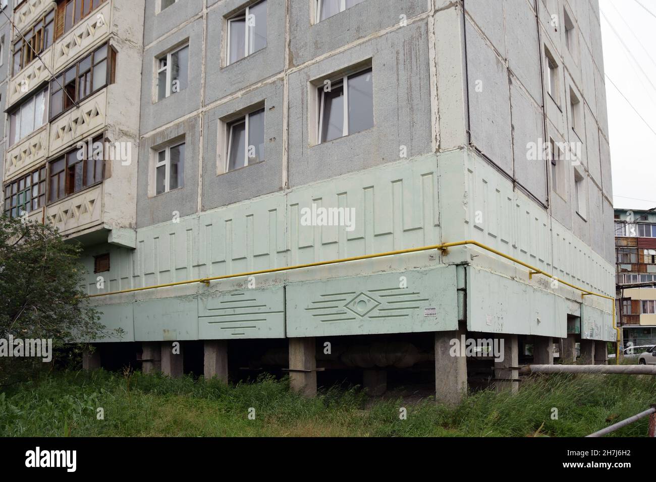 Permafrost building russia -Fotos und -Bildmaterial in hoher Auflösung ...