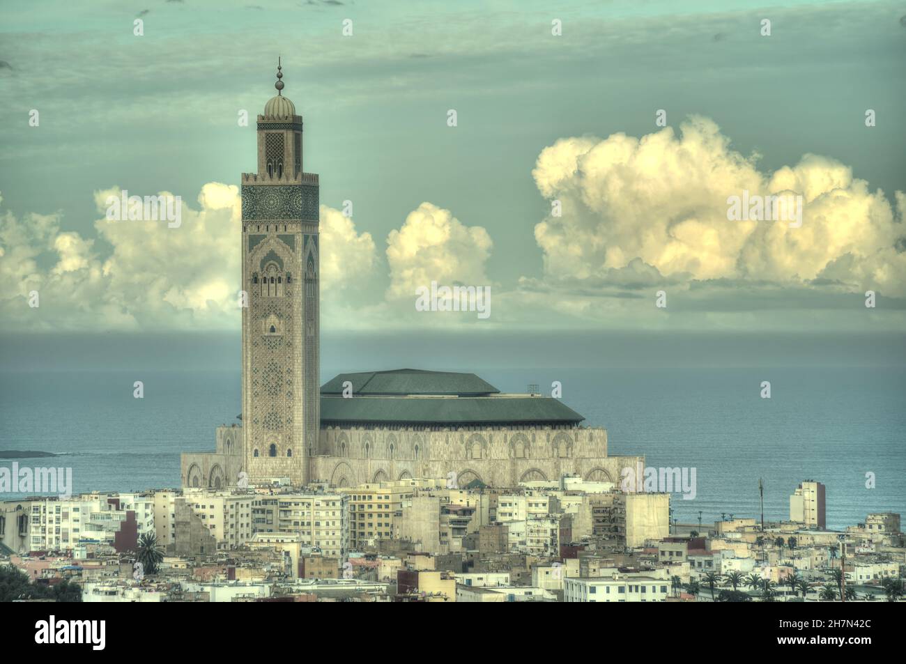 Skyline Und Moschee Hassan Ii Stockfotos Und Bilder Kaufen Alamy