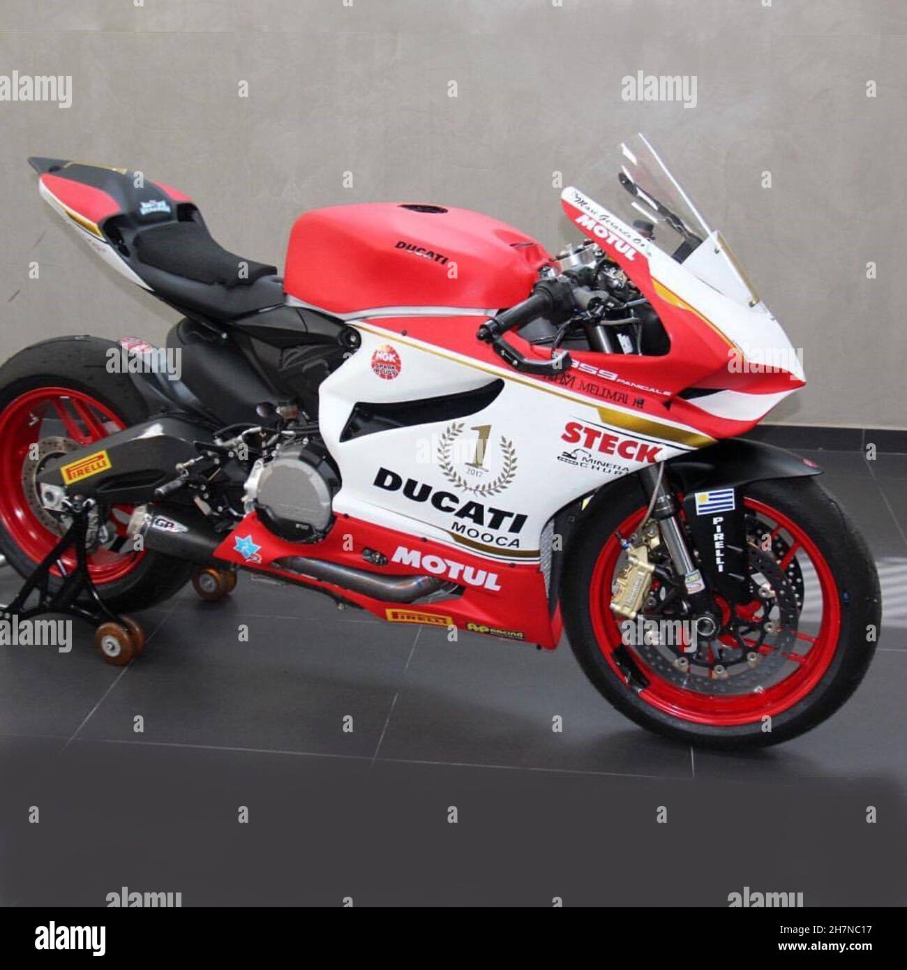 Rotes ducati motorrad -Fotos und -Bildmaterial in hoher Auflösung – Alamy