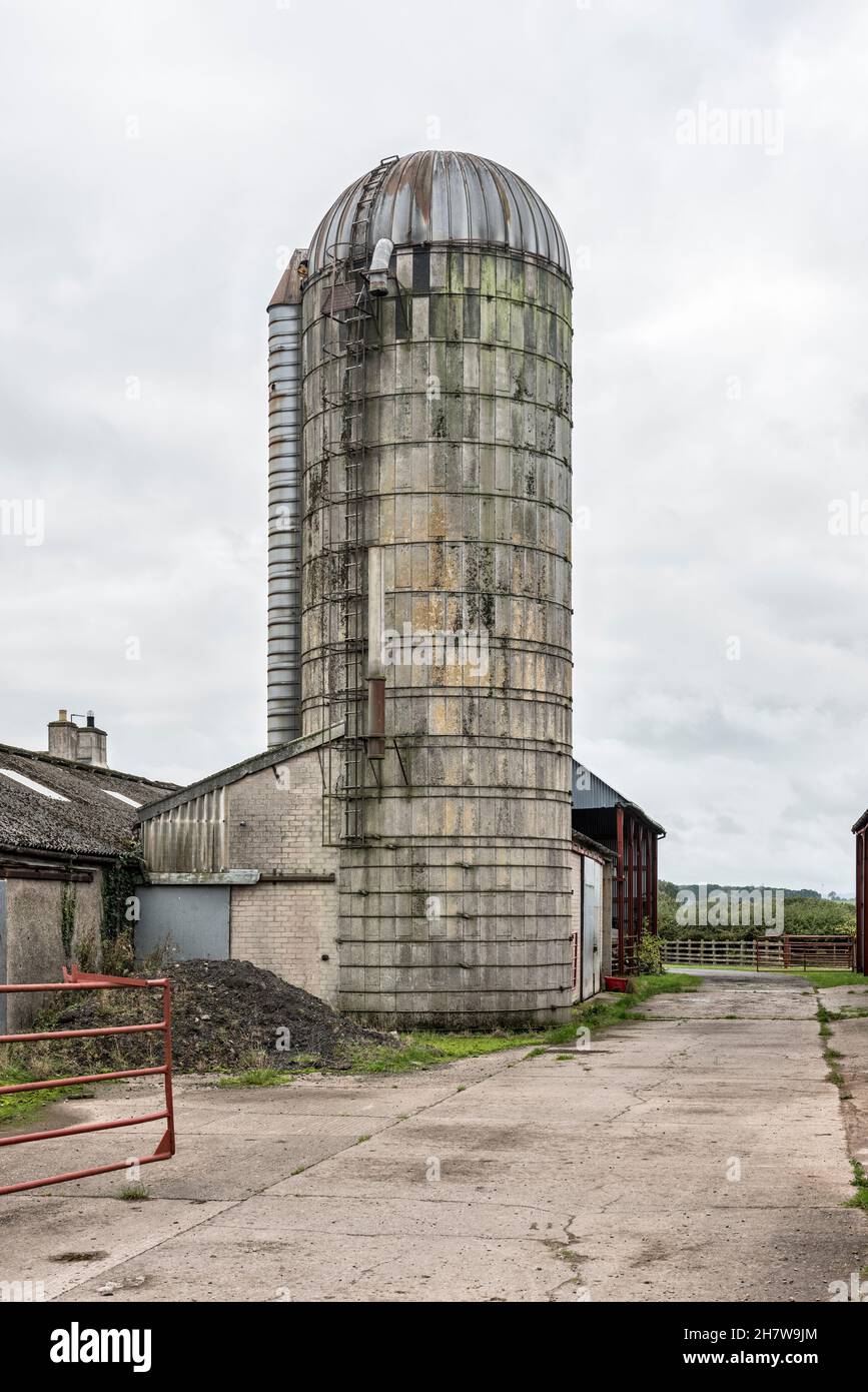 Bauernhof silo -Fotos und -Bildmaterial in hoher Auflösung – Alamy
