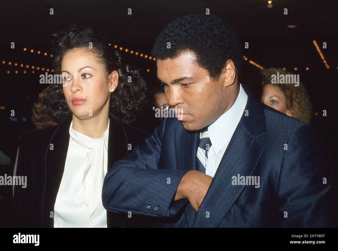 Muhammad Ali und seine Frau Veronica Ali um die 1980er Jahre. Quelle ...