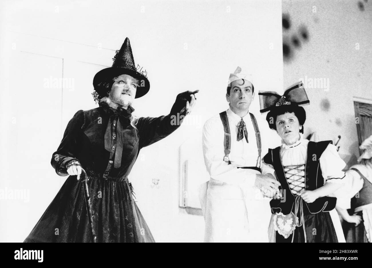 INTO THE WOODS Musik und Texte: Stephen Sondheim Buch: James Lapine ...