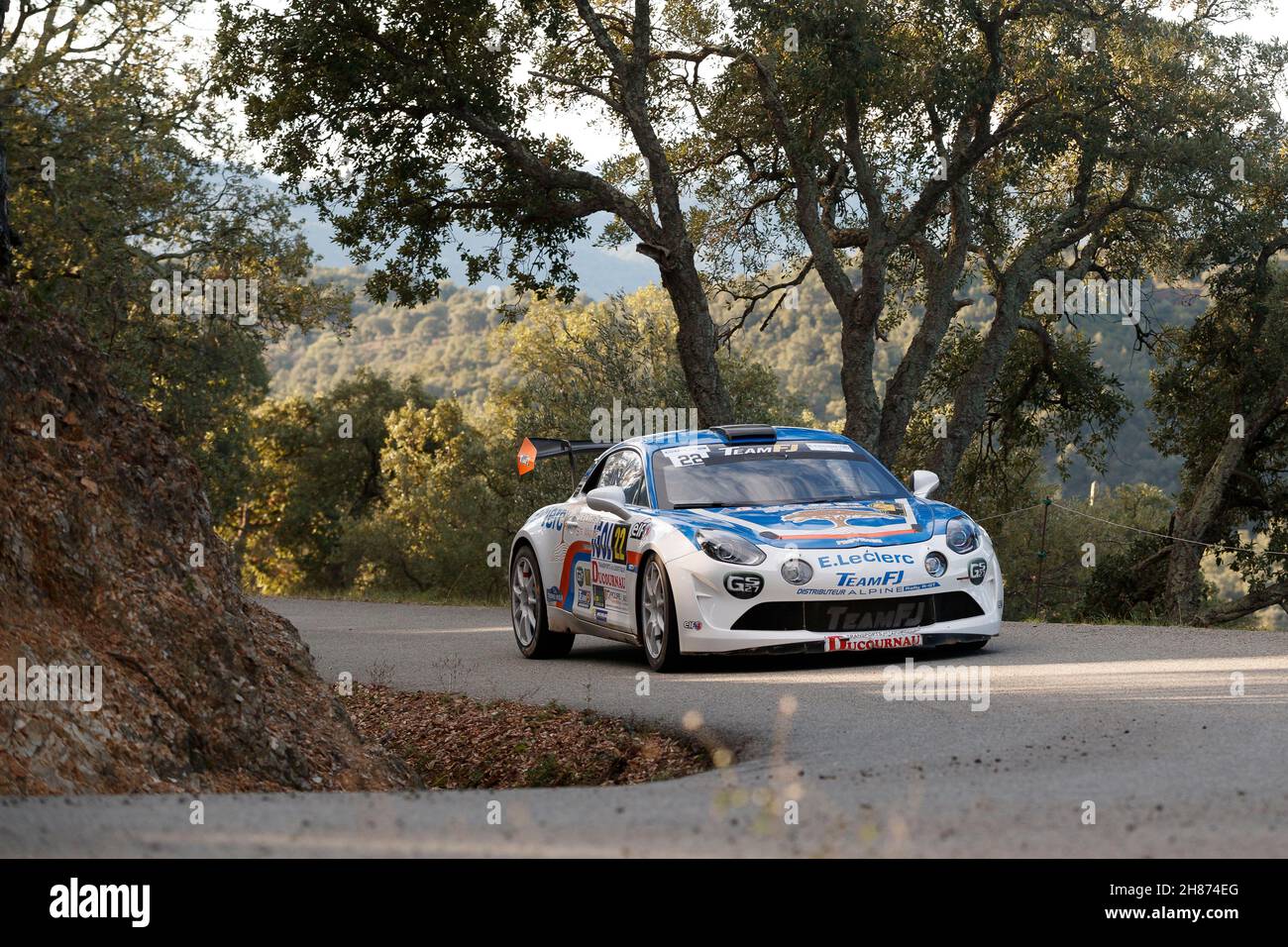 22 ROCHE Jean-Luc, ROBIN Alexandra, Team FJ, Alpine A110, Aktion ...