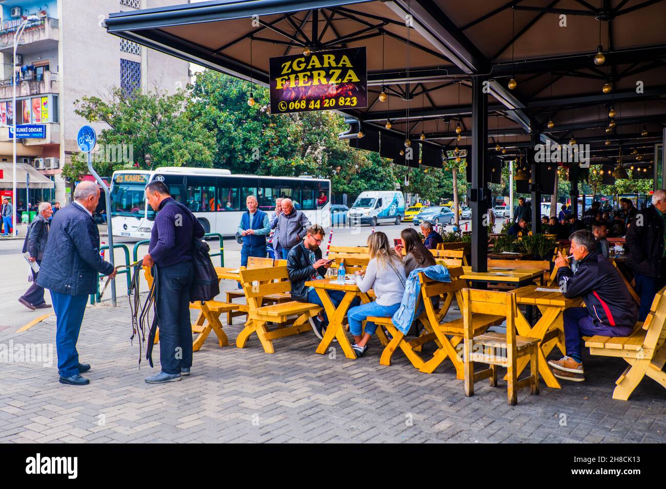 Avni rustemi -Fotos und -Bildmaterial in hoher Auflösung – Alamy