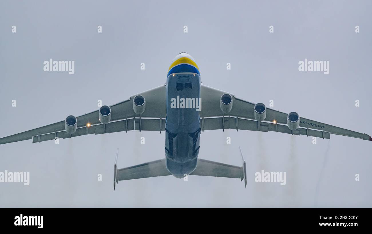 Antonov an 225 mriya Stockfotos und -bilder Kaufen - Seite 7 - Alamy