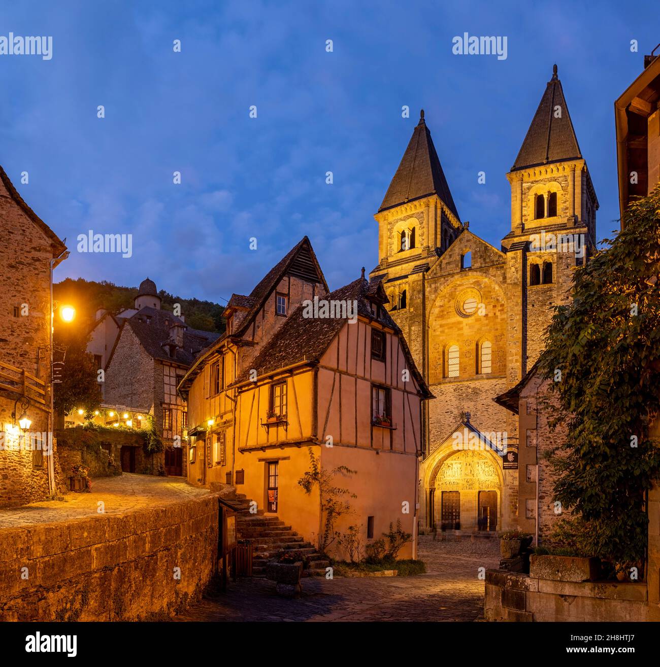 Frankreich, Aveyron, Conques, beschriftet eines der schönsten Dörfer in ...