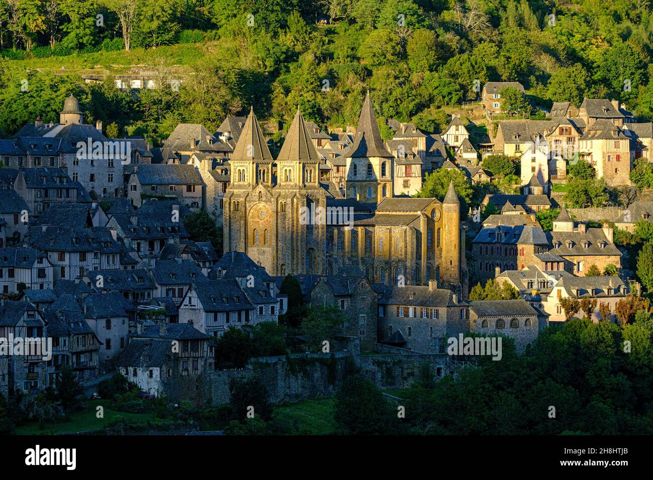 Frankreich, Aveyron, Conques, beschriftet eines der schönsten Dörfer in ...