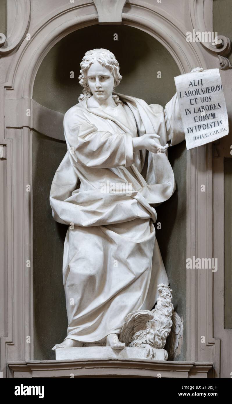 Statue Von Johannes Der Evangelist Stockfotos und -bilder Kaufen - Alamy