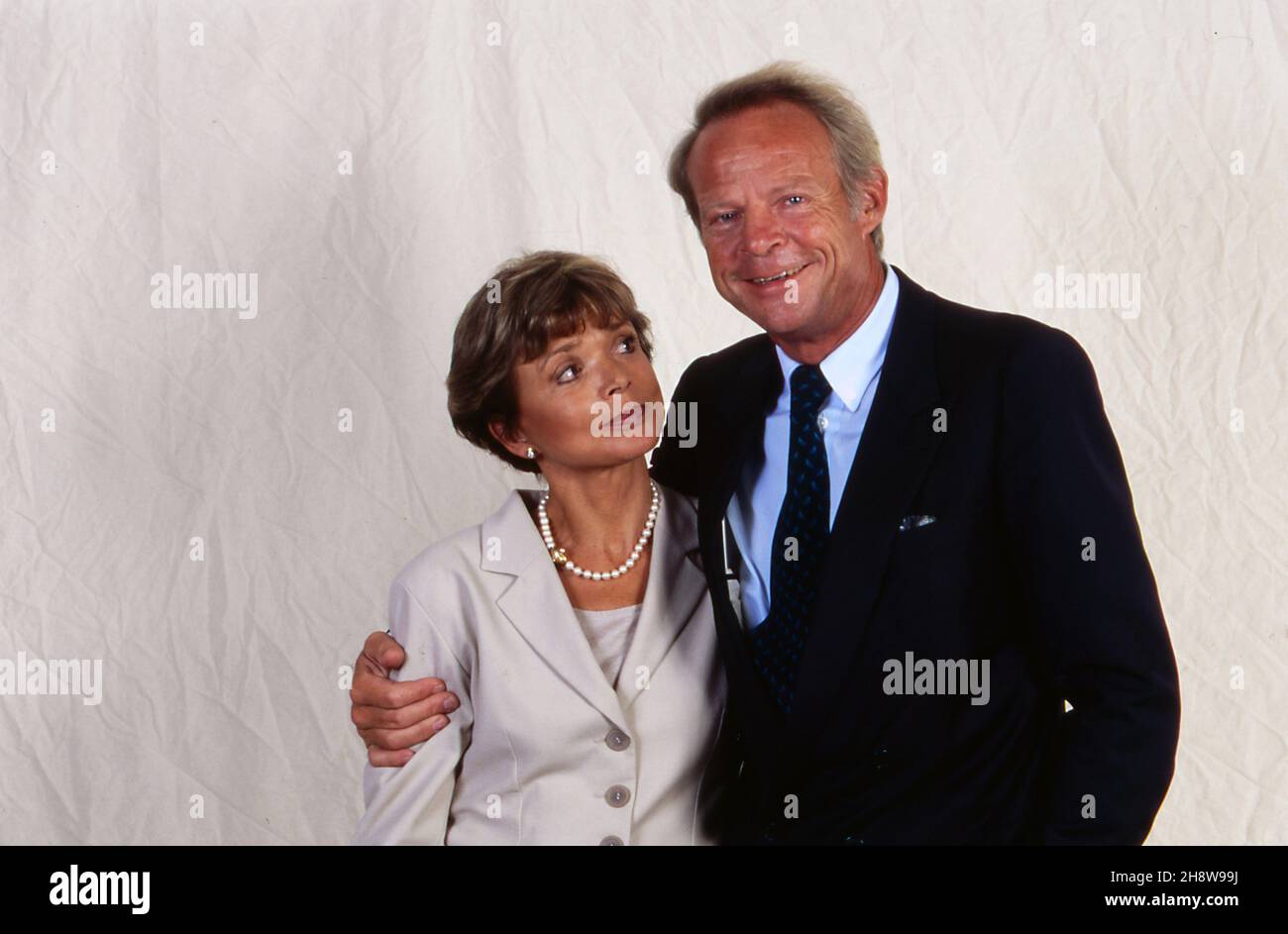 Uschi Glas, deutsche Schauspielerin, mit Ehemann Bernd Tewaag, dem Produzenten ihrer ...