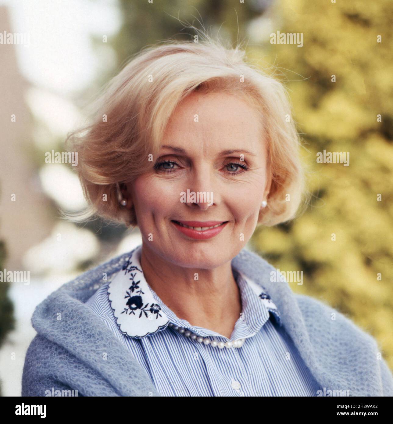 Ruth Aber's Instagram, Twitter & Facebook on IDCrawl