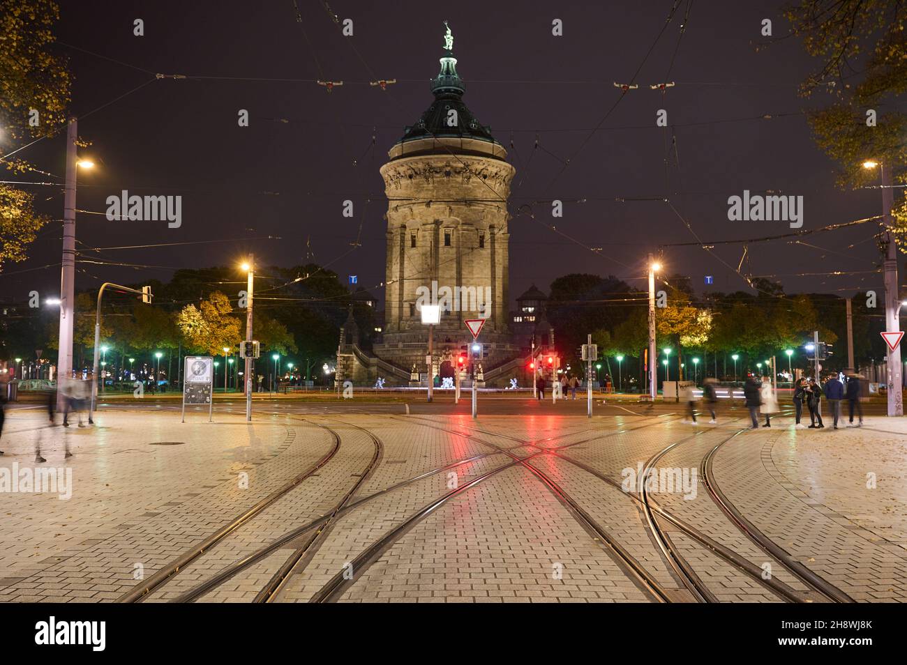 Wasserturm mannheim tram -Fotos und -Bildmaterial in hoher Auflösung – Alamy