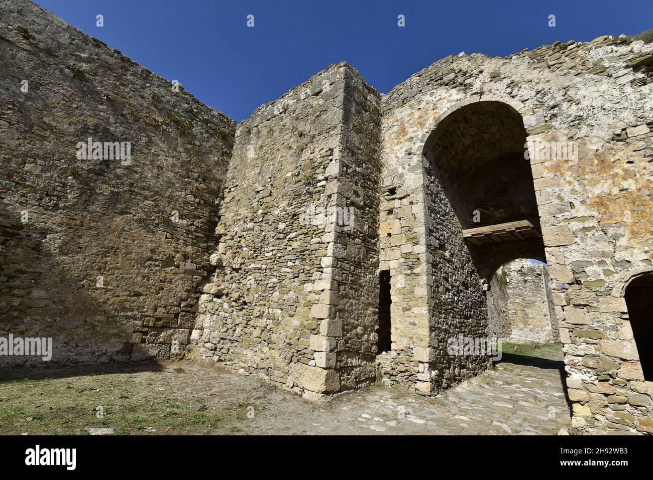 Hauptgewölbtes Eingangstor der Burg Methoni eine mittelalterliche ...