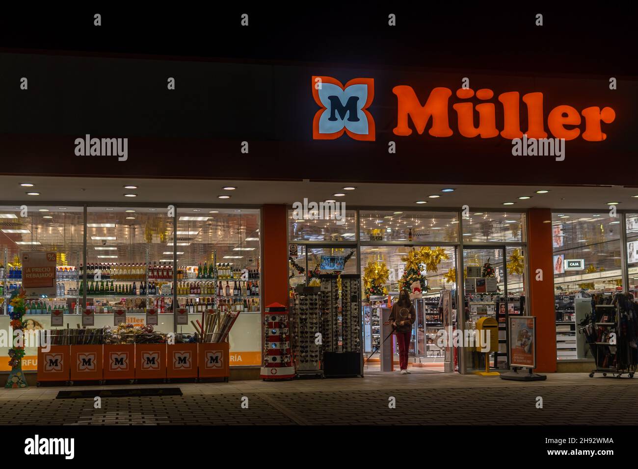 Müller drogerie spanien -Fotos und -Bildmaterial in hoher Auflösung – Alamy