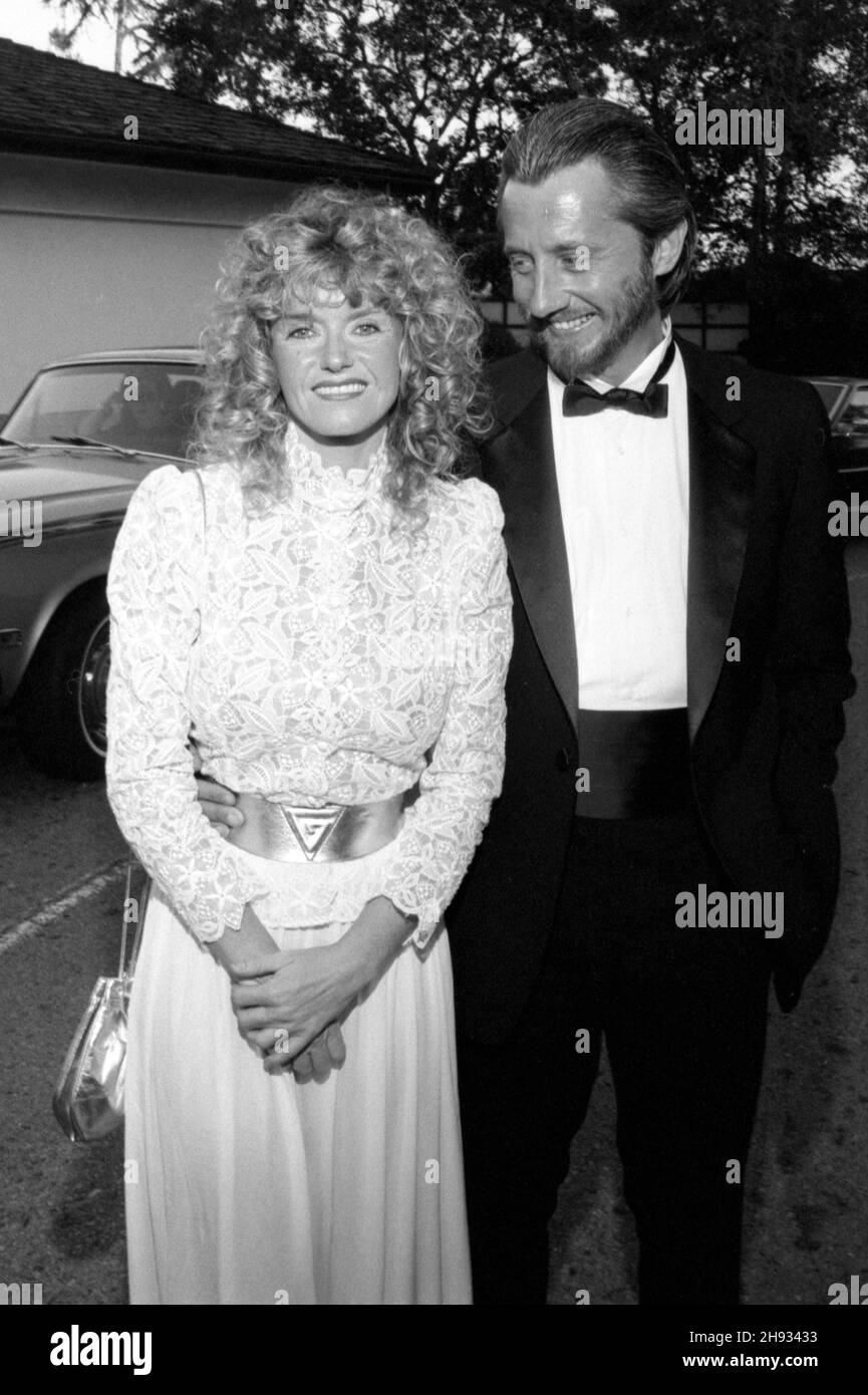 Sharon Farrell und Dale Trevillion sahen am 17. Juni 1981, wie sie zu ...