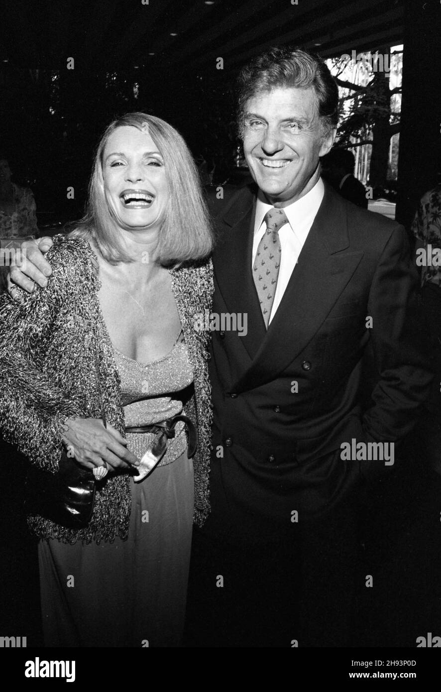 Robert Stack und seine Frau Rosemary beim Hochzeitsempfang für den ...