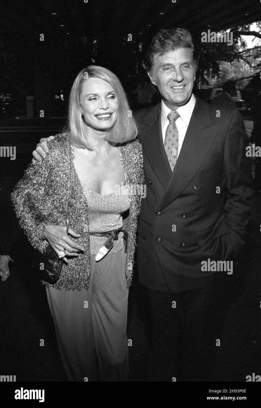 Robert Stack und seine Frau Rosemary beim Hochzeitsempfang für den Produzenten Al Ruddy und die ...