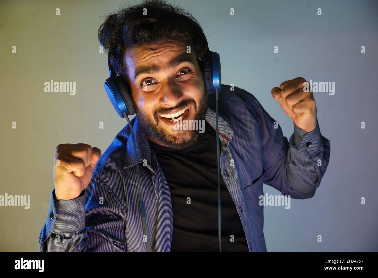 Vektor musik -Fotos und -Bildmaterial in hoher Auflösung – Alamy