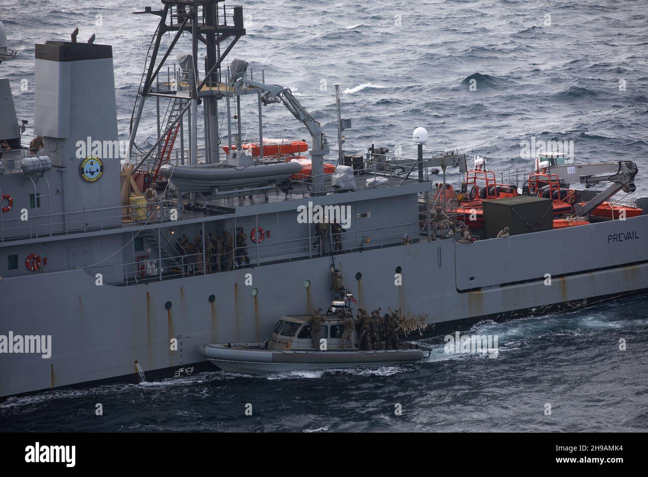 U.S. Marines with Charlie Company, 2nd Reconnaissance Batallion, 22nd ...