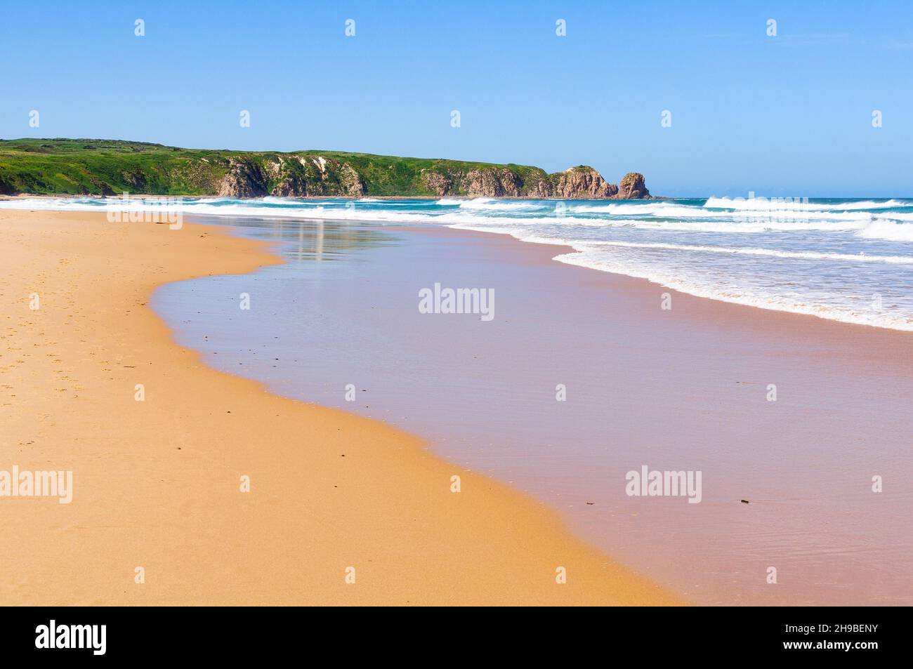 4 meter wellen -Fotos und -Bildmaterial in hoher Auflösung – Alamy