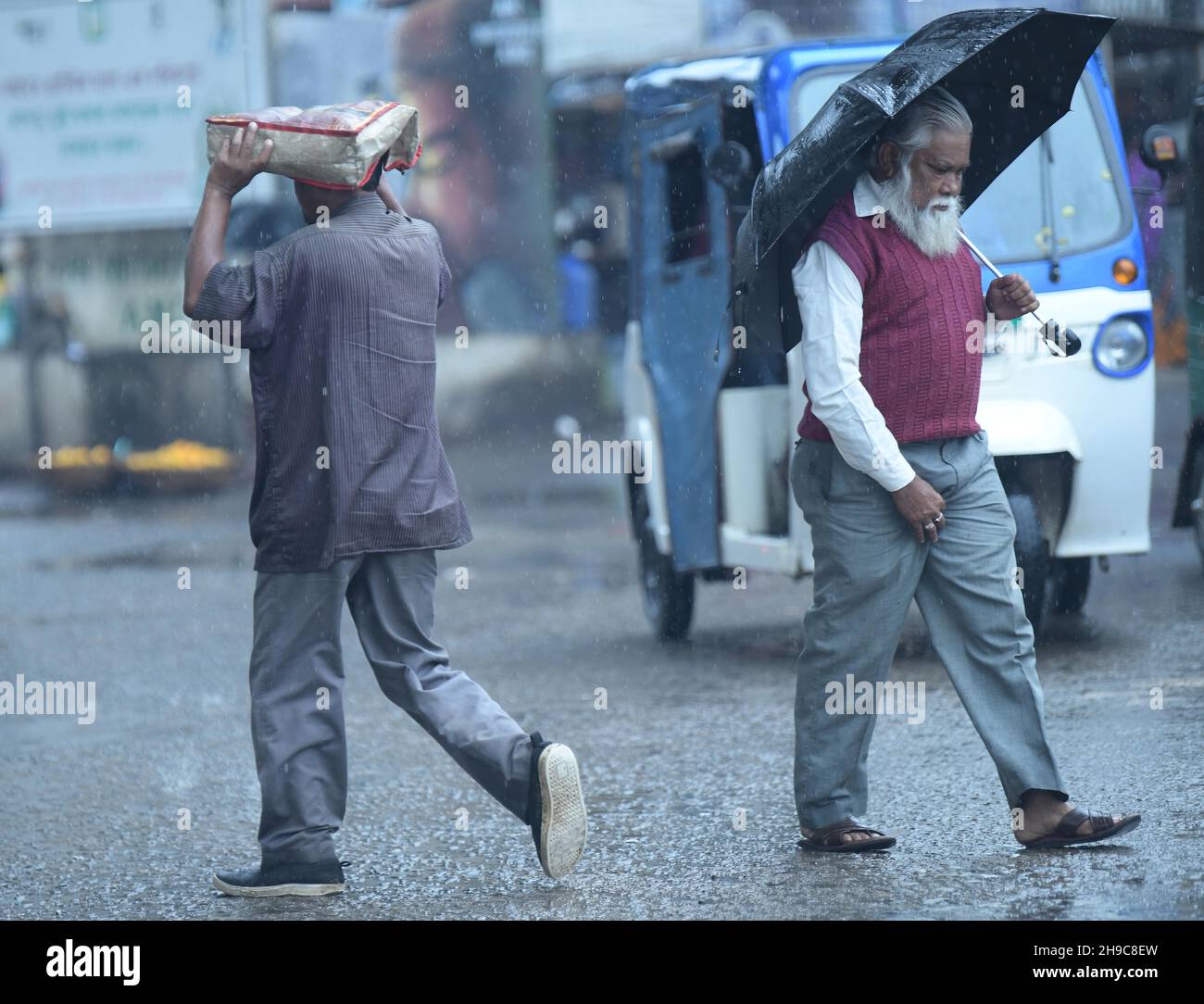 Regen in agartala -Fotos und -Bildmaterial in hoher Auflösung – Alamy