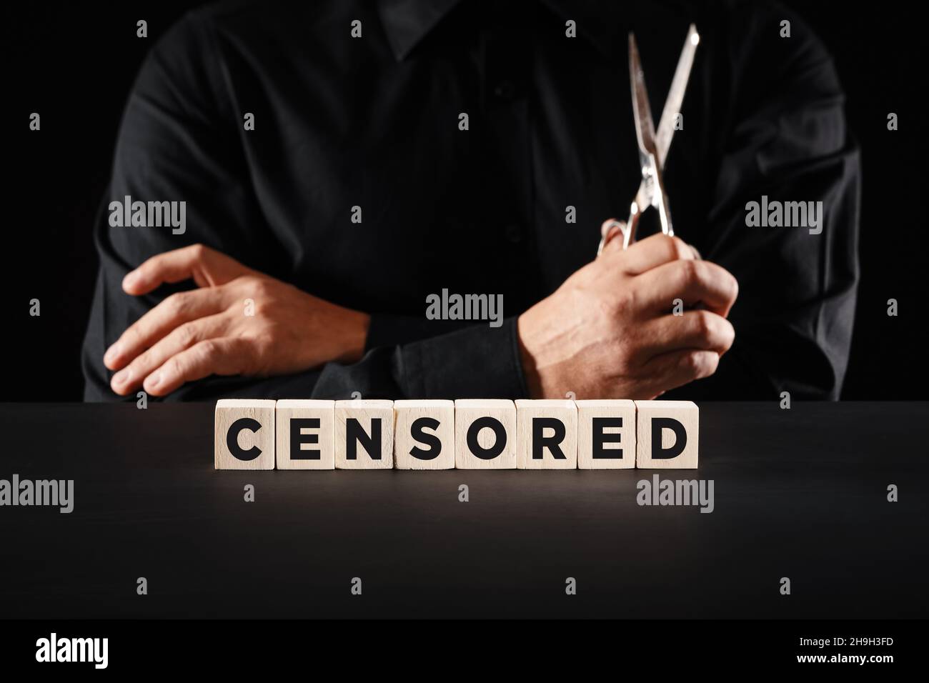 Zensiert schwarz -Fotos und -Bildmaterial in hoher Auflösung – Alamy