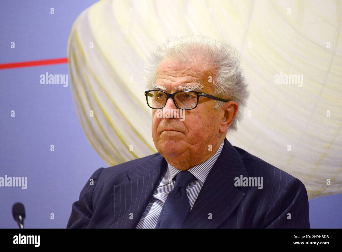 Luigi zanda -Fotos und -Bildmaterial in hoher Auflösung – Alamy