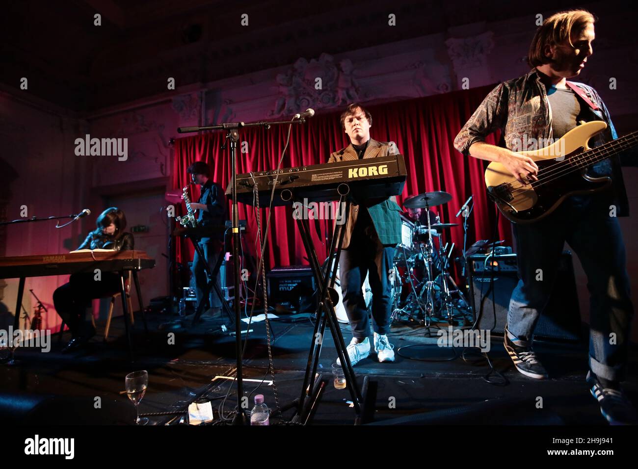 Wesley Gonzalez und seine Band treten zum ersten Mal als Band auf und ...