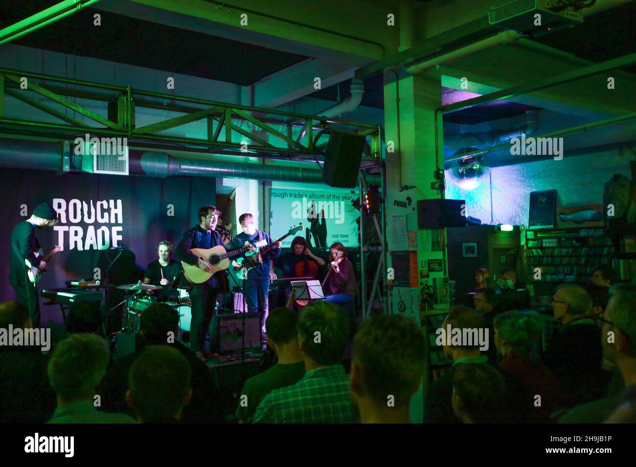 Rough trade east music store -Fotos und -Bildmaterial in hoher ...