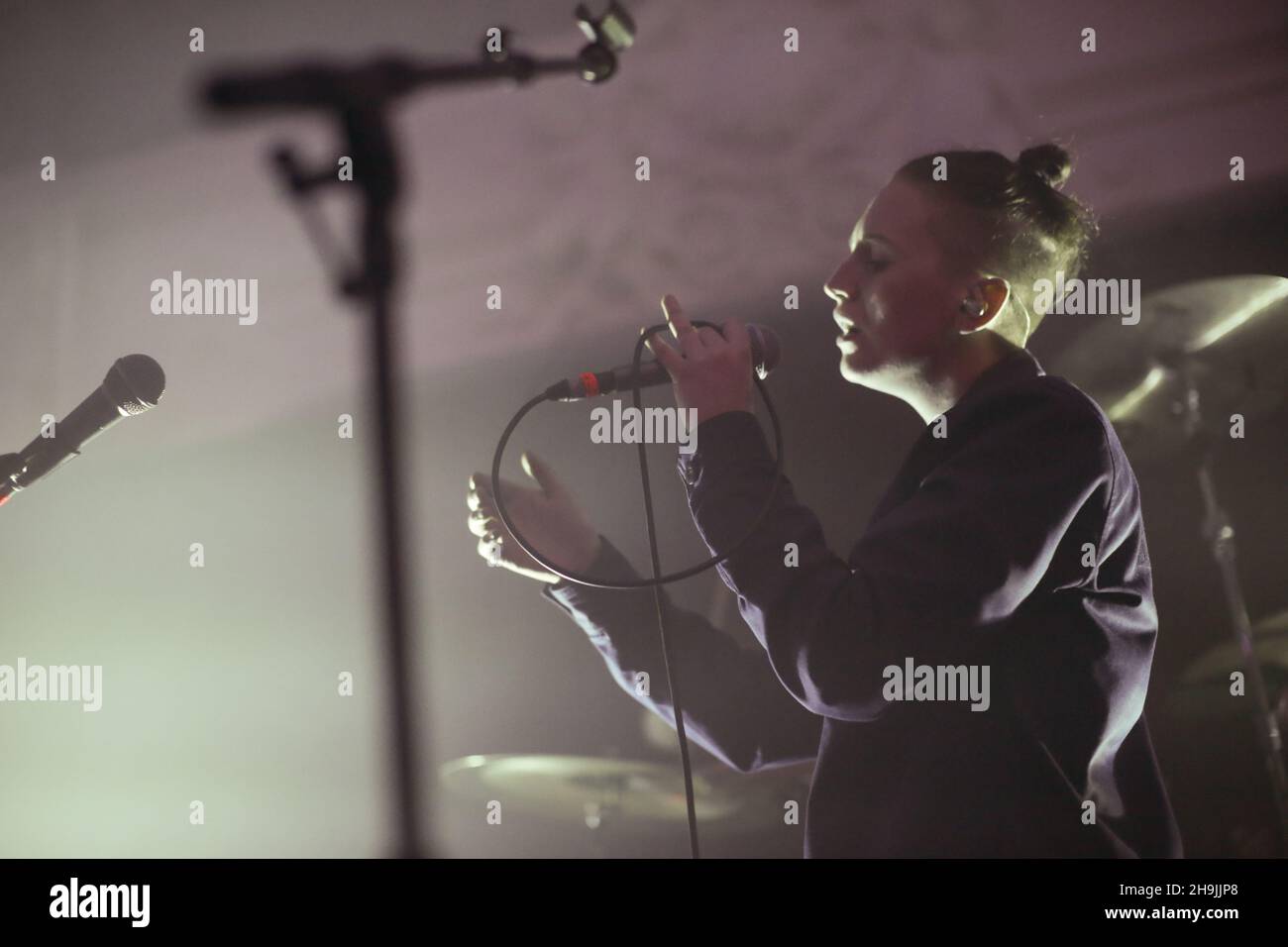 Ra band -Fotos und -Bildmaterial in hoher Auflösung – Alamy