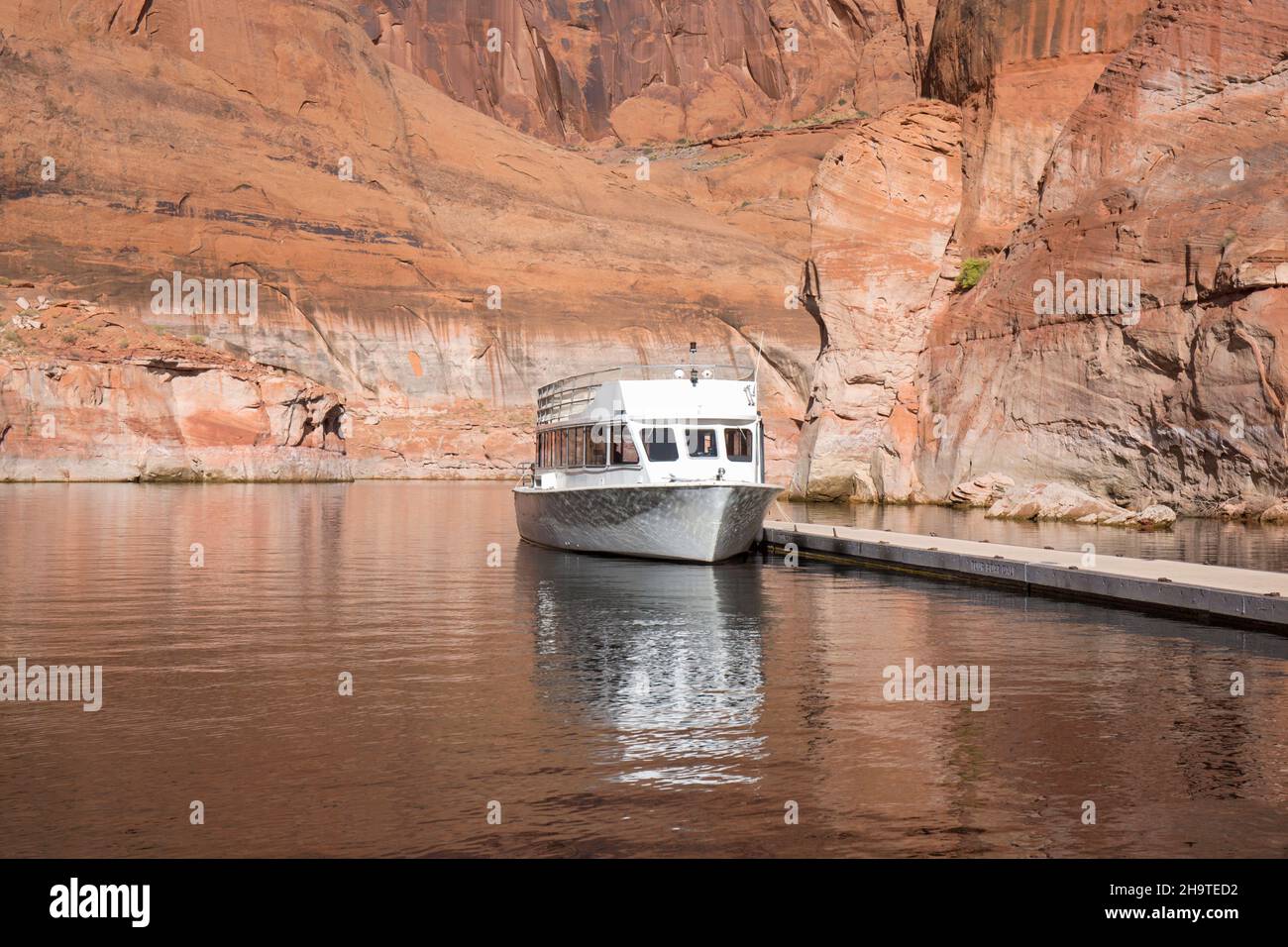 Glen Canyon National Recreation Area, Utah, USA. Rainbow Bridge Tour ...