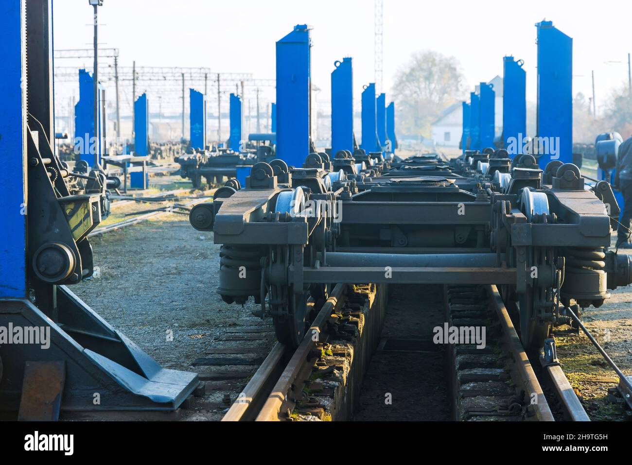 Railway wagon wheels -Fotos und -Bildmaterial in hoher Auflösung – Alamy