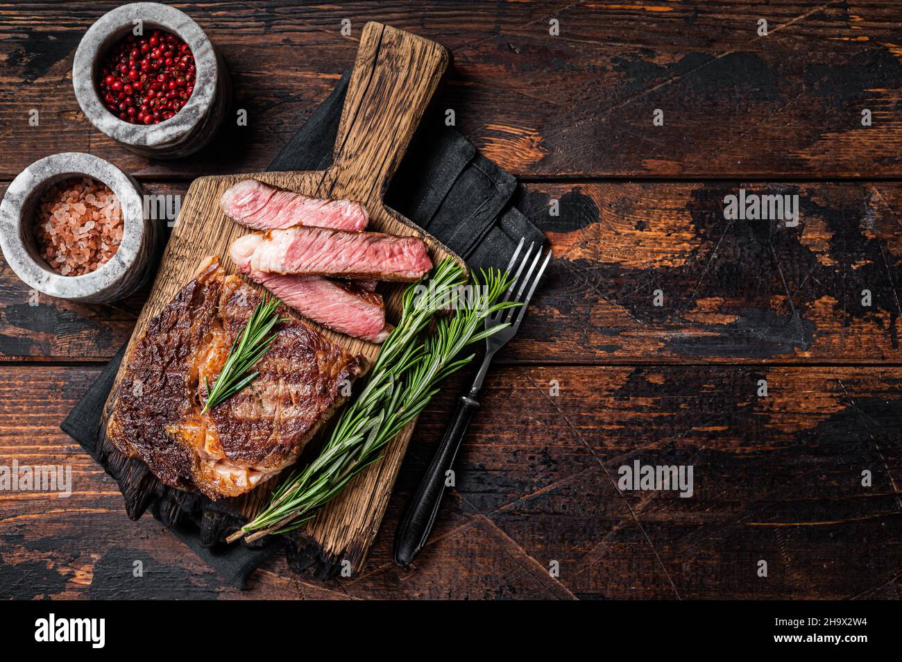 Rib-Eye-Steak in Scheiben und gegrillt, Fleisch aus Rib-Eye-Rind mit ...