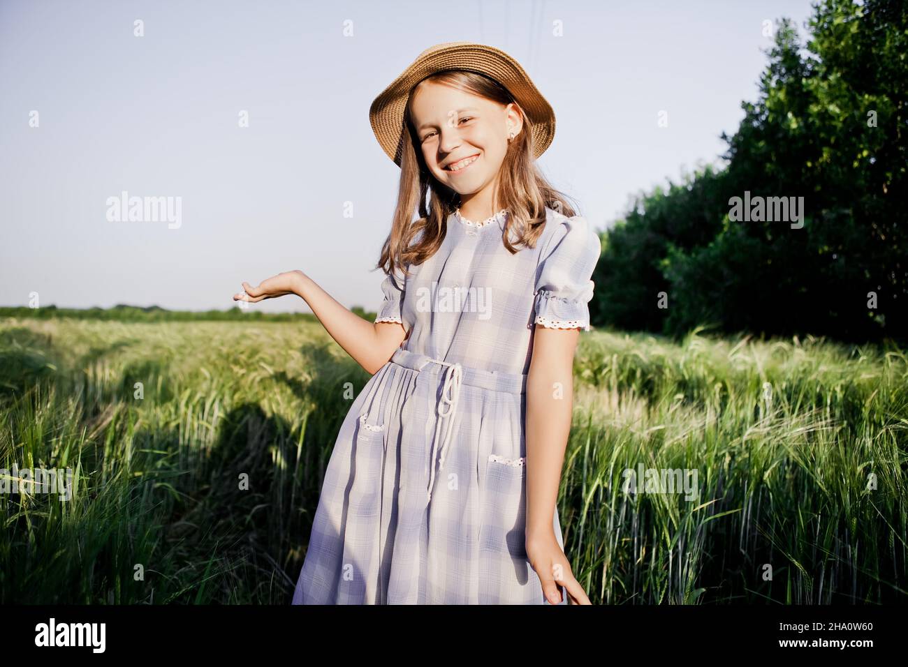 Mädchen 11 Jahre Fotos Und Bildmaterial In Hoher Auflösung Alamy