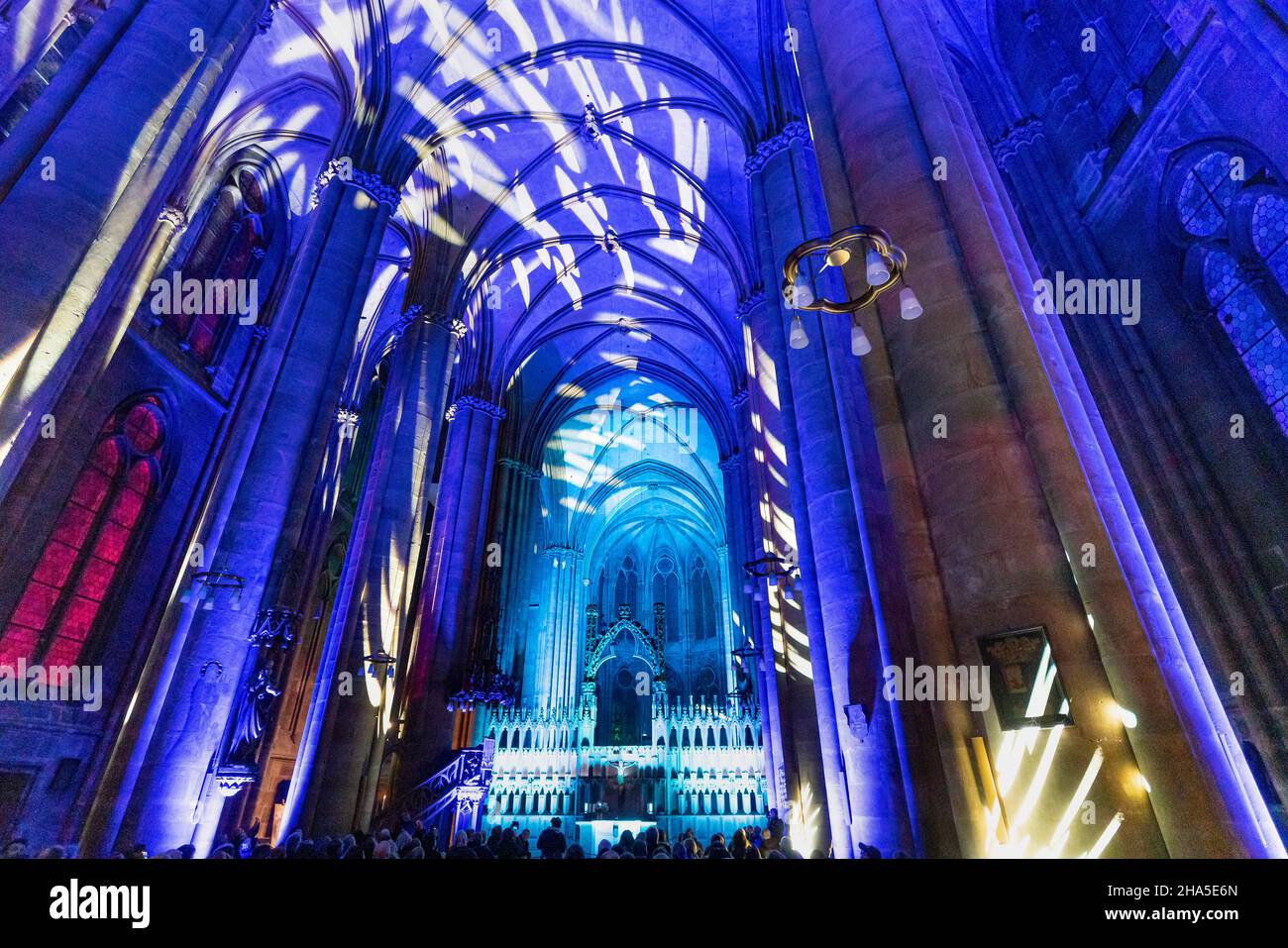 Beleuchtete elizabeth kirche am weihnachtsmarkt marburger nacht -Fotos ...