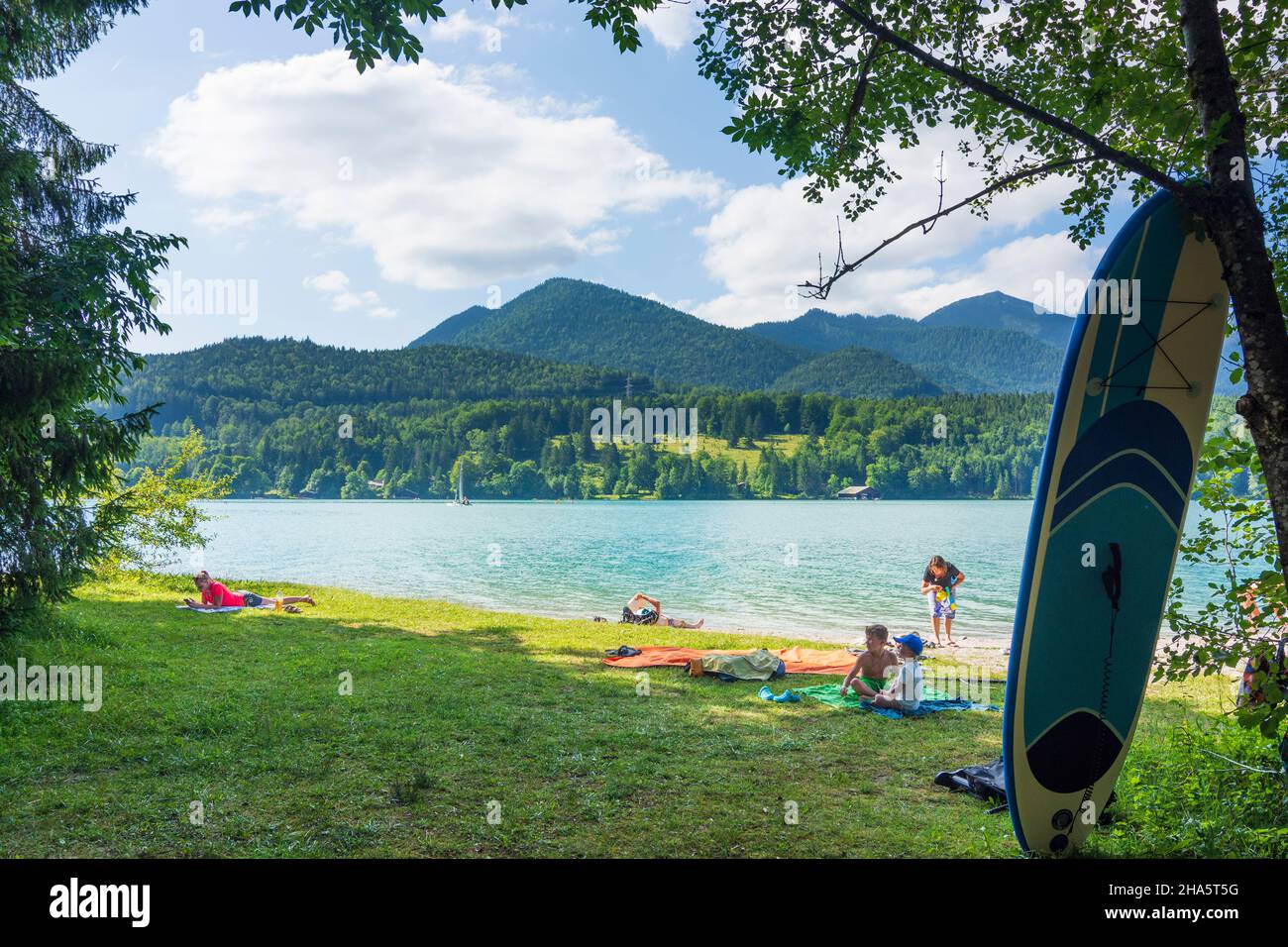 walchensee (walchensee), Strand, Sonnenbaden in oberbayern, bayern ...