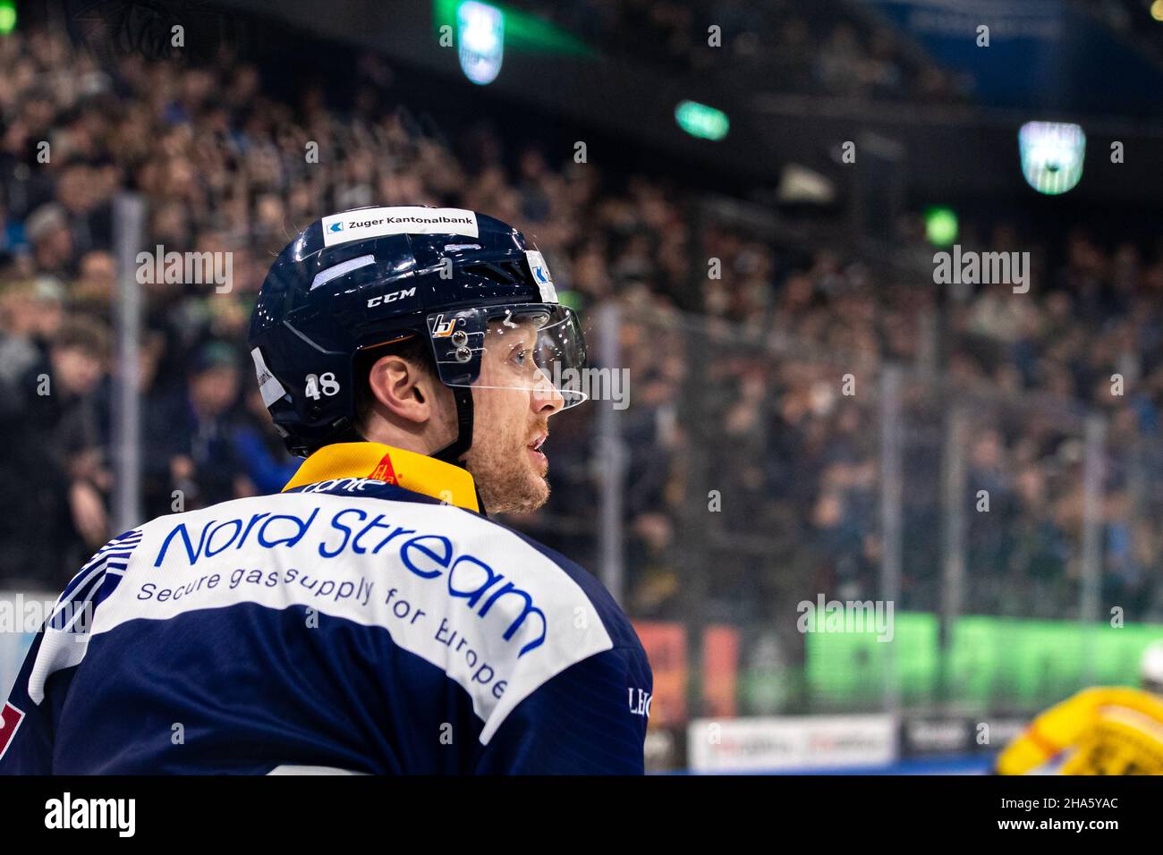 Carl Klingberg # 48 (EV Zug) während des Eishockeyspiels der ...