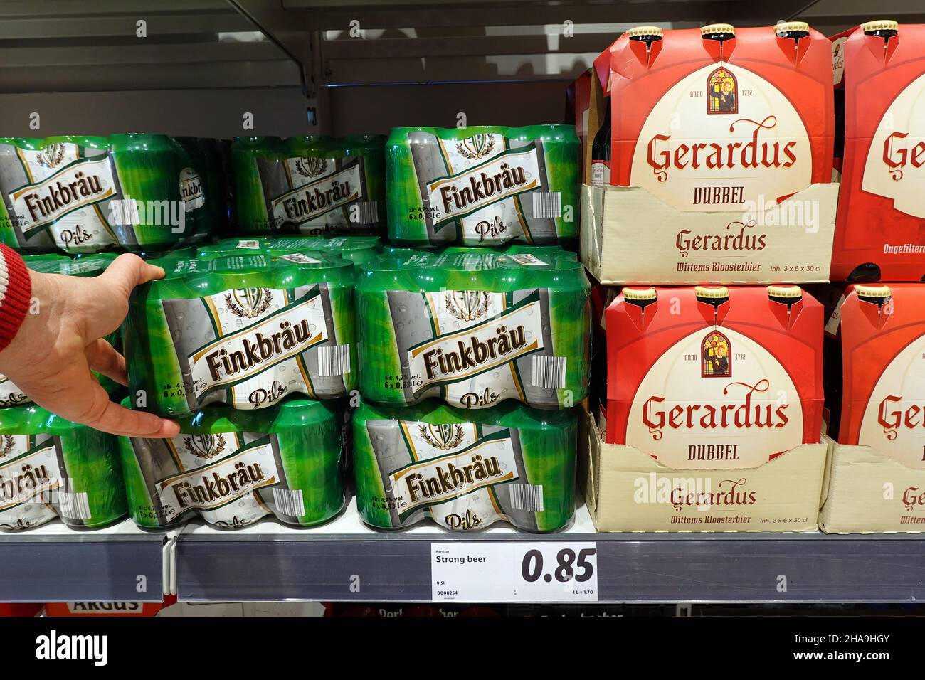 Lidl bier -Fotos und -Bildmaterial in hoher Auflösung – Alamy