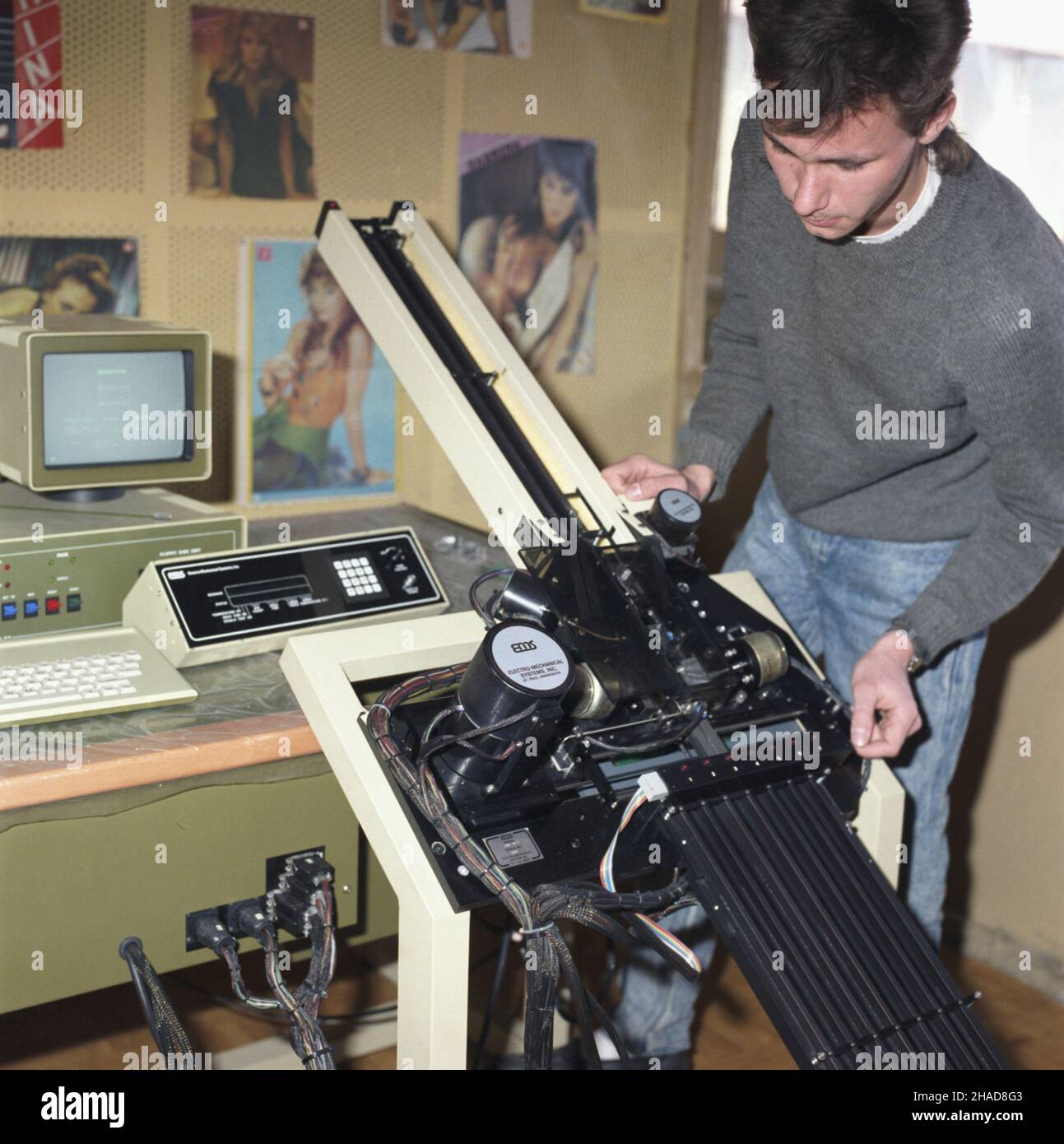 Fabryka aparatow pomiarowych -Fotos und -Bildmaterial in hoher ...