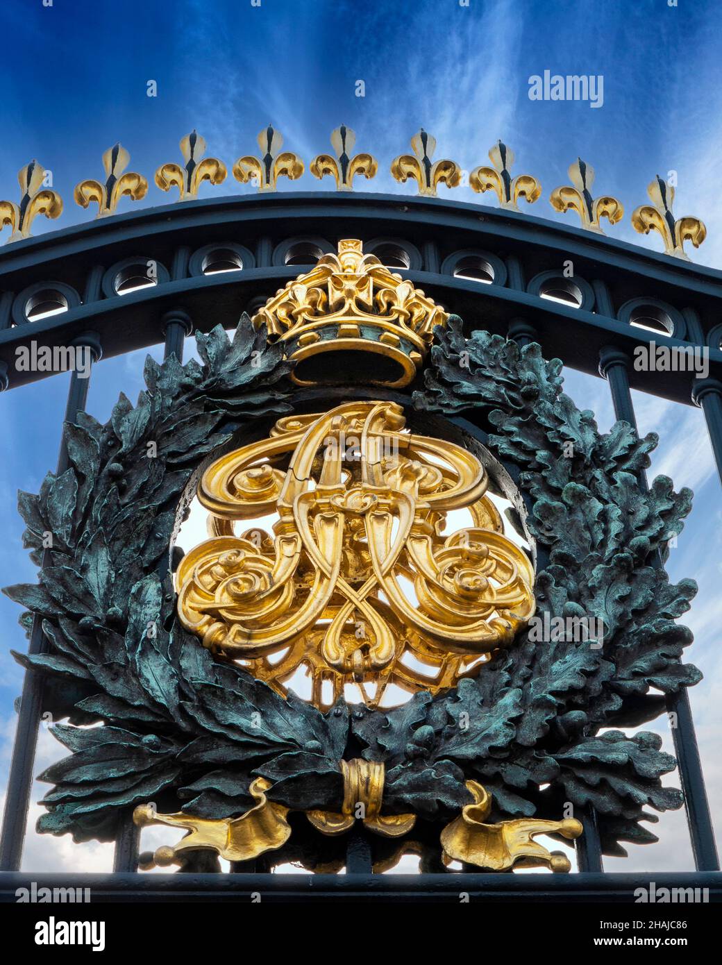 Buckingham palace george -Fotos und -Bildmaterial in hoher Auflösung ...