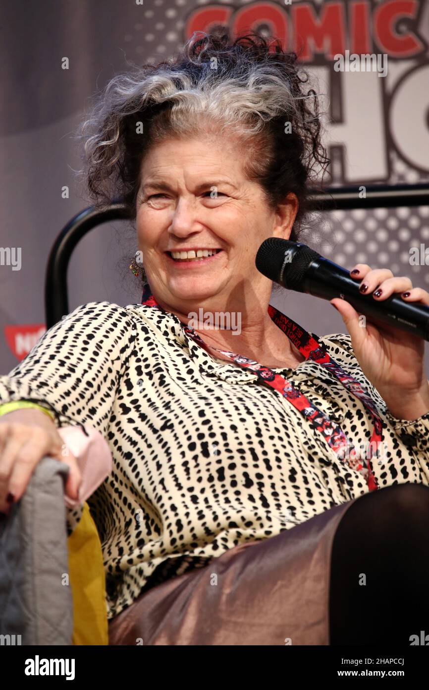 Jenette Goldstein Jenette Goldstein Earwolf