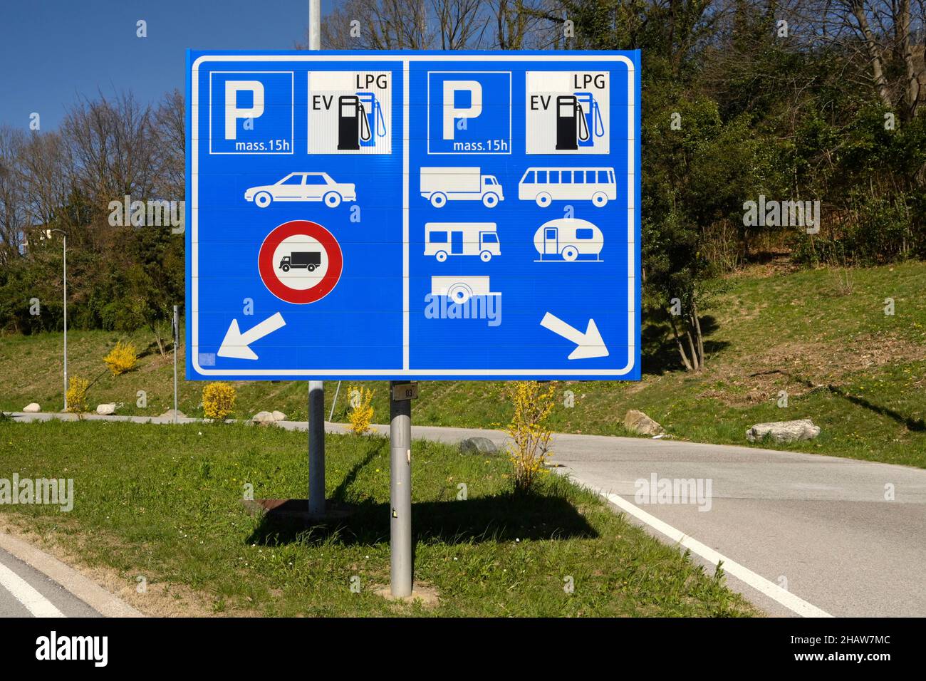Autobahn rastplatz -Fotos und -Bildmaterial in hoher Auflösung – Alamy
