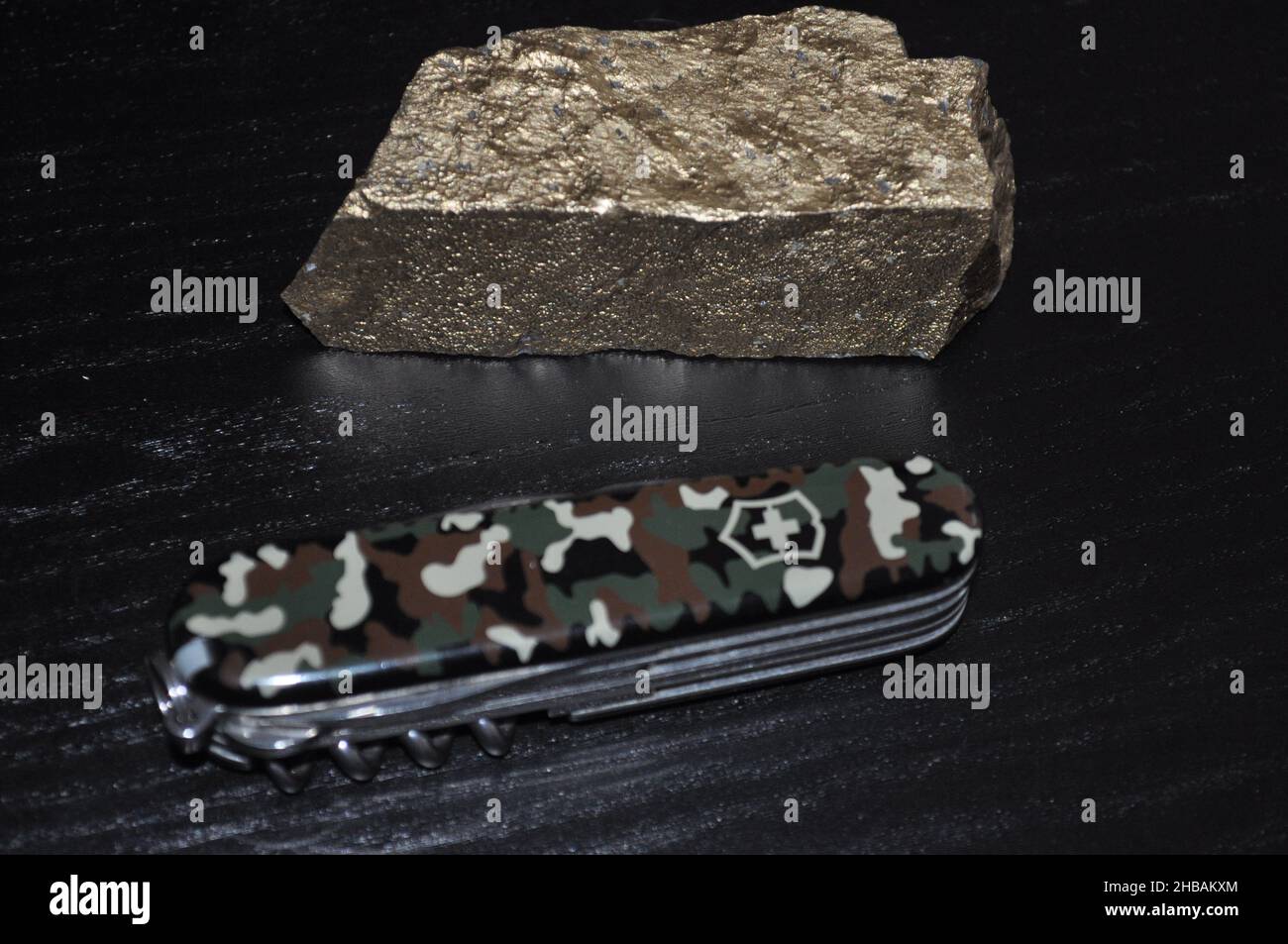 Welt kennen messer -Fotos und -Bildmaterial in hoher Auflösung – Alamy