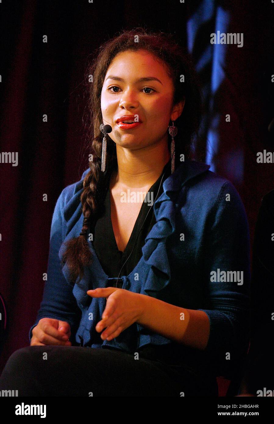 Jessica sula spricht meet cast -Fotos und -Bildmaterial in hoher ...