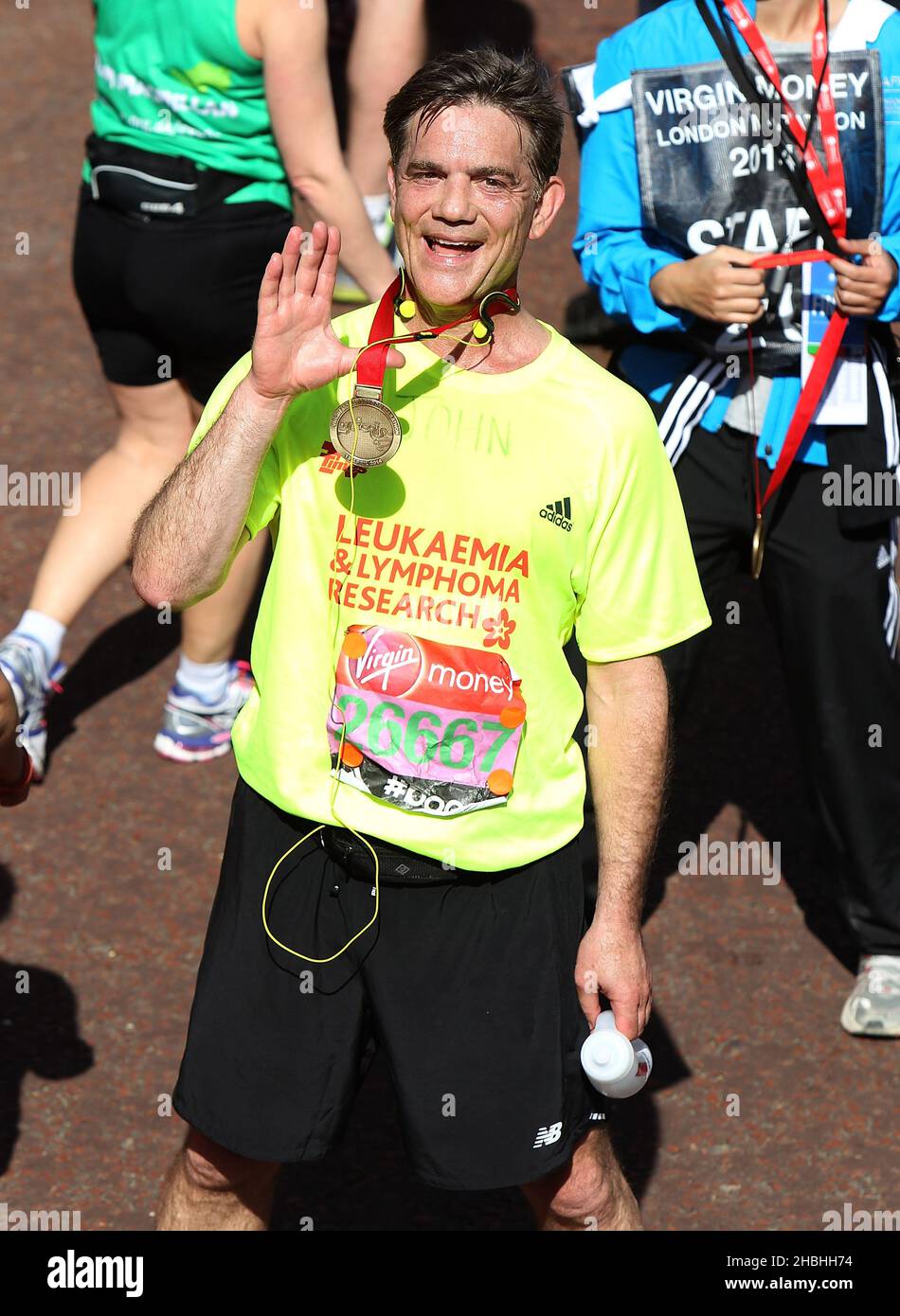 John Michie aka Carl Munro Coronation Street und Holby City Actor mit ...