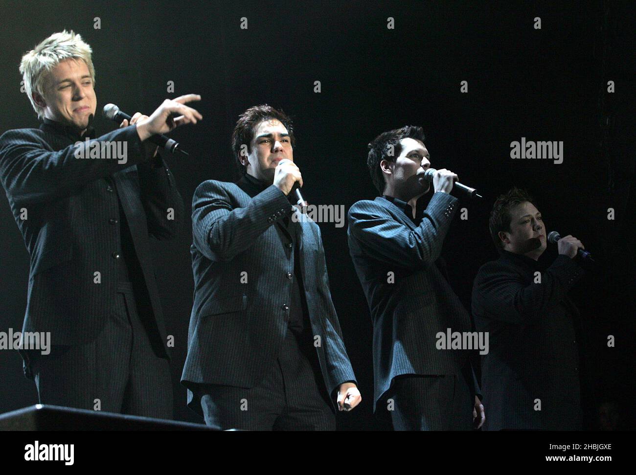 Finalist der ITV-Reality-Show The X Factor, G4; Matt Stiff; Jonathan ...