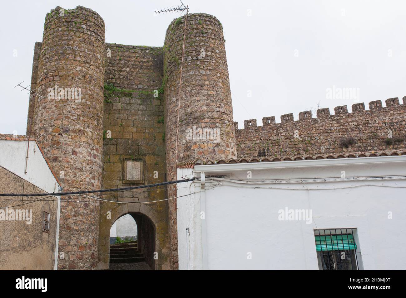 Ehemaliges mittelalterliches stadttor -Fotos und -Bildmaterial in hoher Auflösung – Alamy