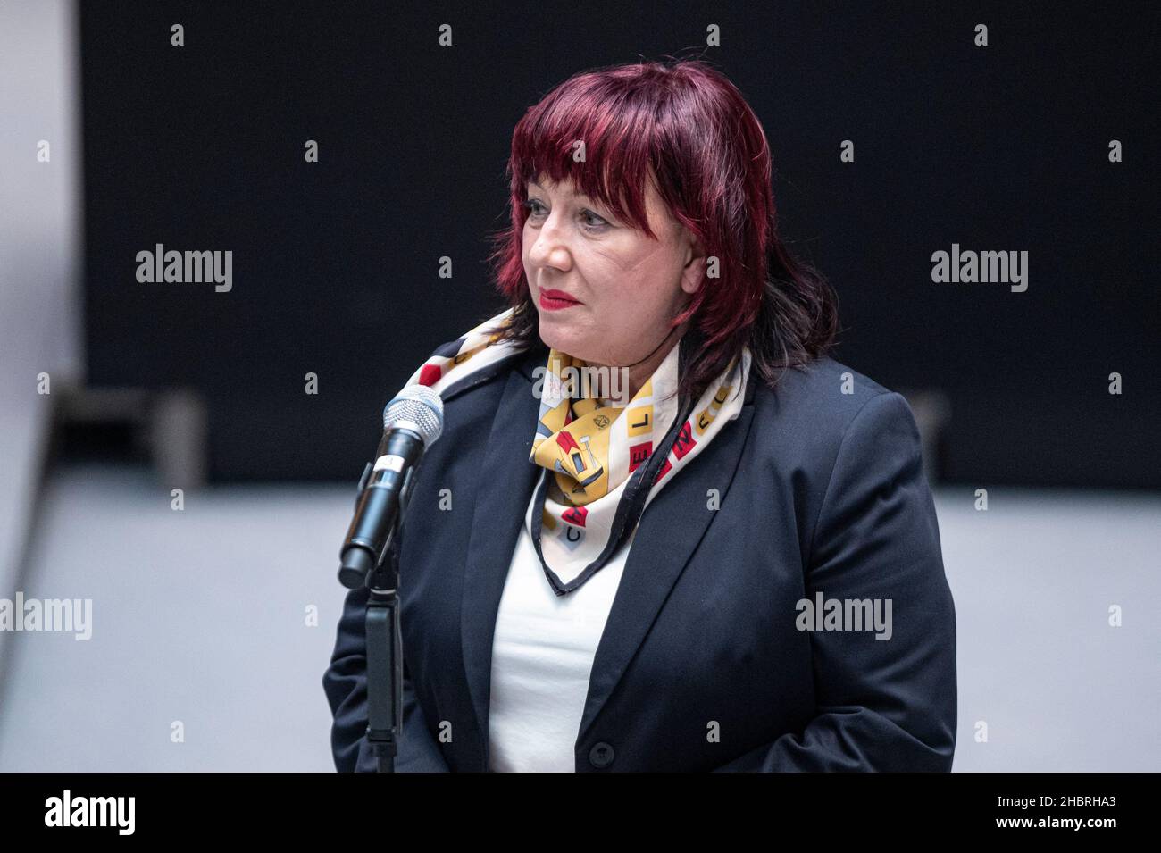 Berlin, Deutschland. 21st Dez 2021. Die Berliner Senatorin für Bildung ... Berlin, Deutschland. 21st Dez 2021. Die Berliner Senatorin für Bildung ...